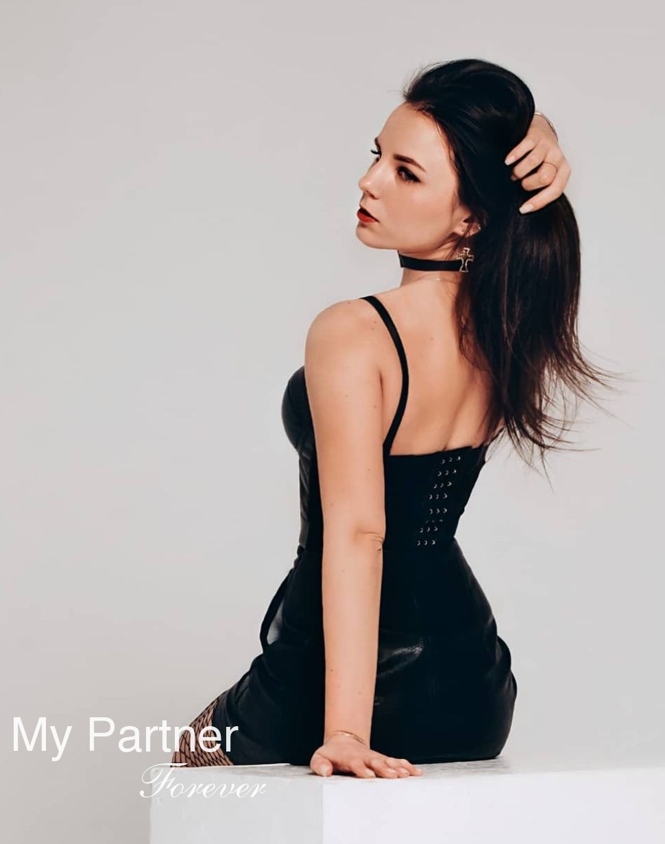 Single Ukraine Lady Vladislava From Kiev Ukraine